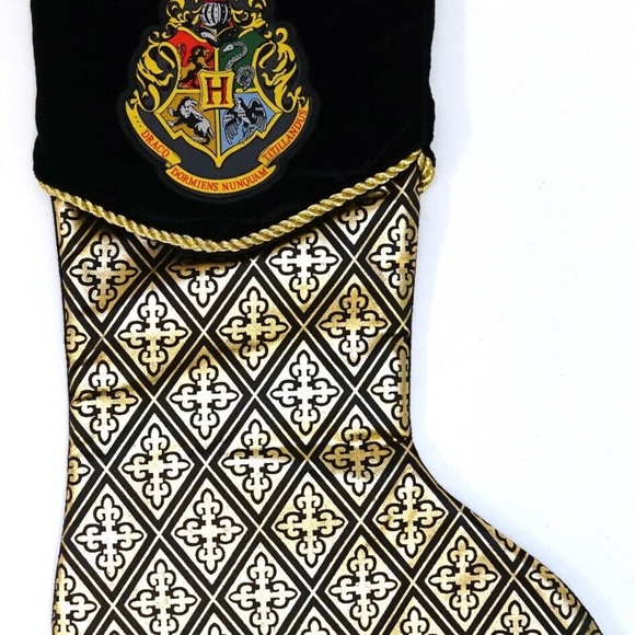 Universal | Holiday | Universal Studios Harry Potter Hogwarts Crest ...